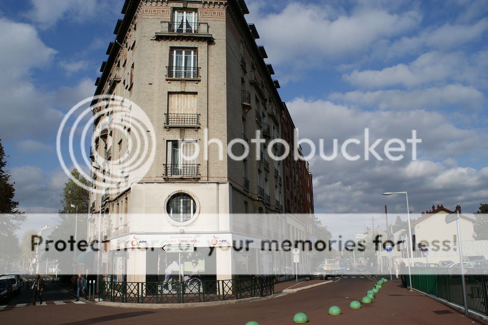 A walk in western Paris: Nanterre old town center - SkyscraperPage Forum