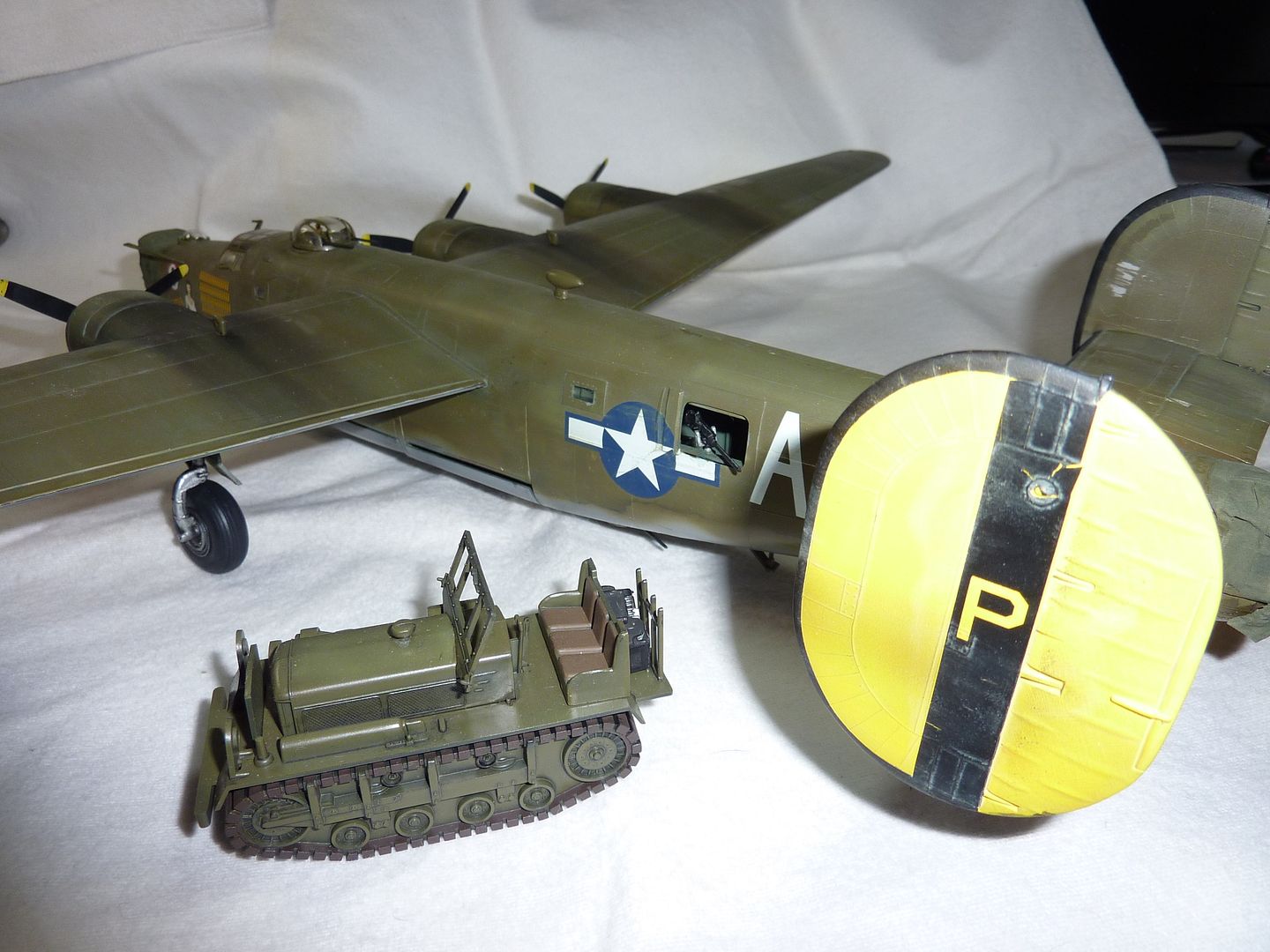 monogram 1/48 b-24j liberator - Ready for Inspection - Aircraft ...