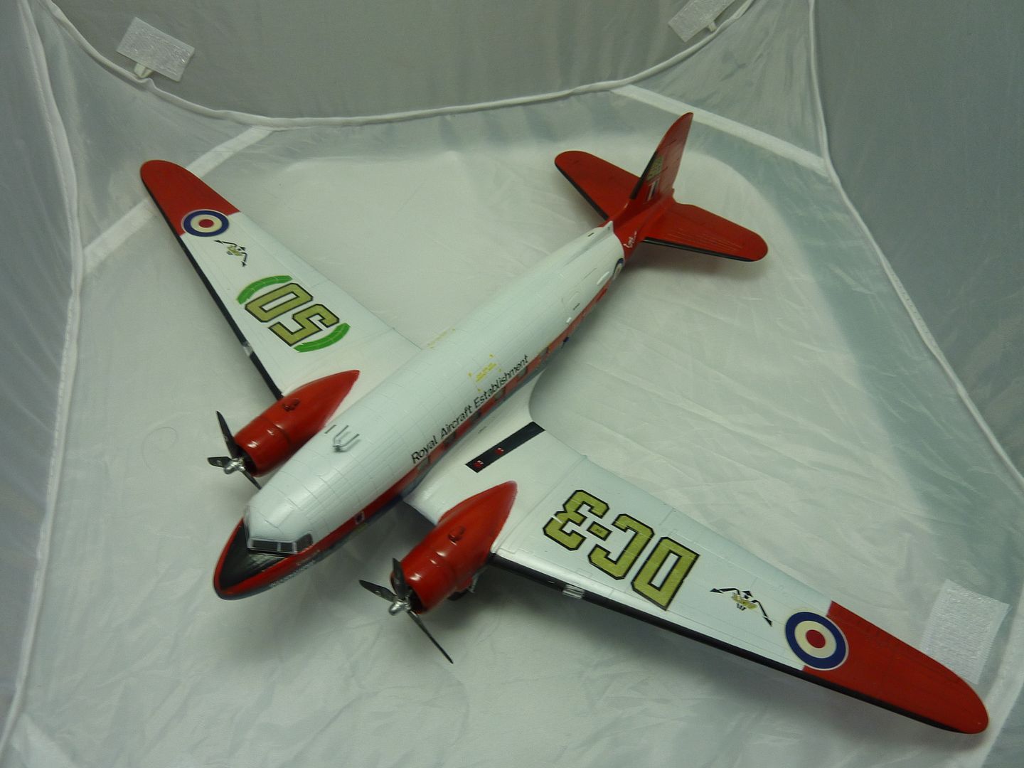 1:72 ertl DC-3 dakota raspberry ripple - Ready for Inspection ...